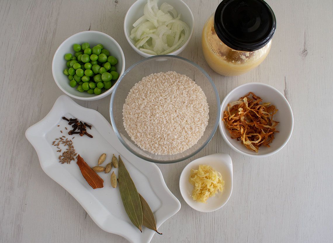 Arroz Pulao con Guisantes (Matar Pulao) - Spice and Colour